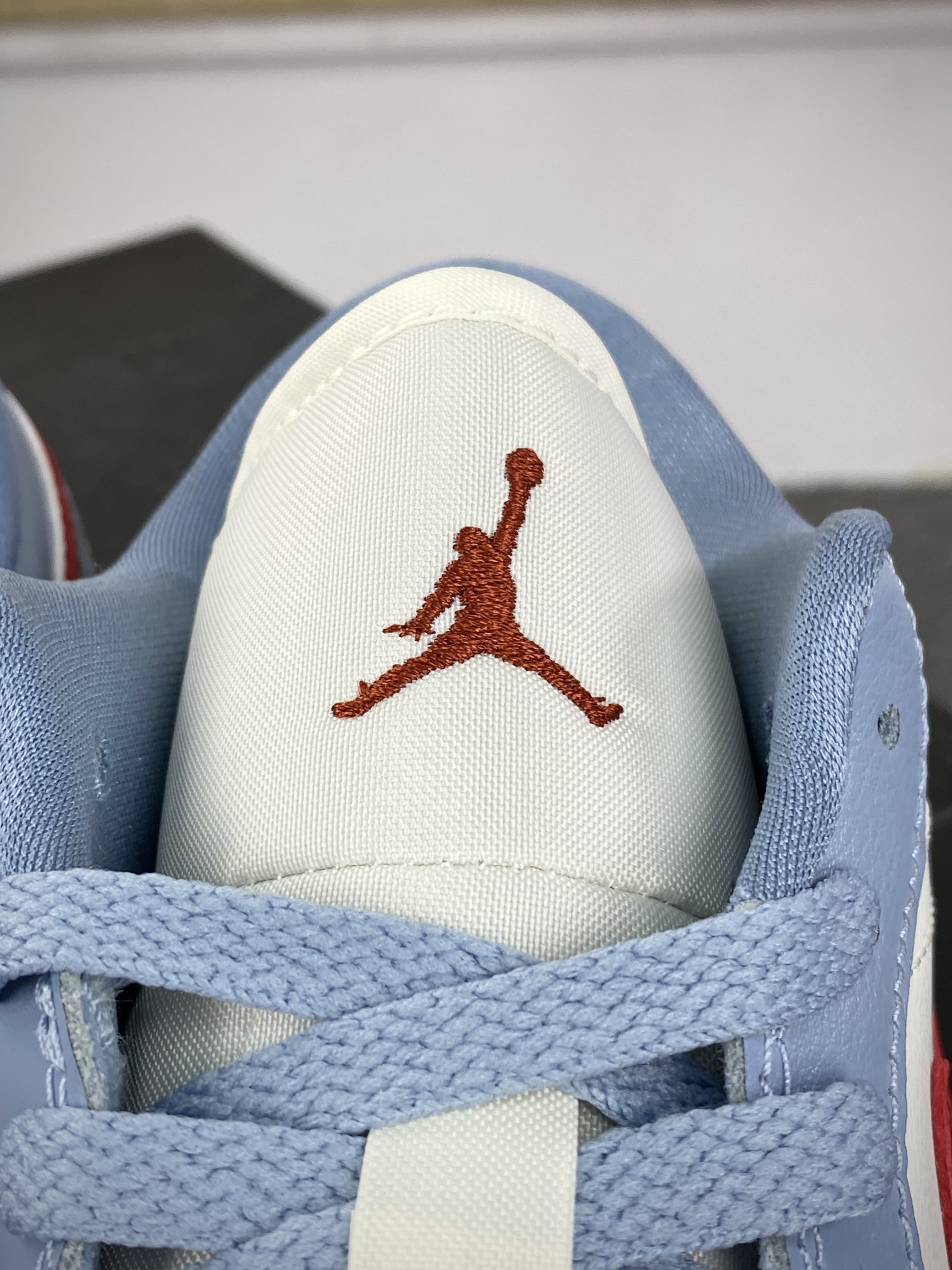 高仿精品Nike Air Jordan 1 Low"Blue Grey Dune Red"AJ1鞋